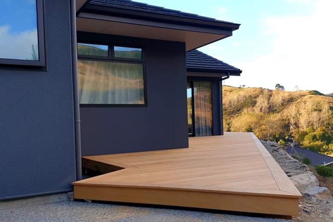 Expansive Decking - Nelson - Smith & Sons